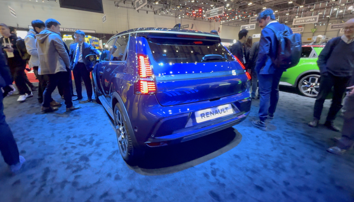 Renault 5 électrique : Streaming, CarKey, jeux vidéo... quelle connectivité dans la R5 ? (interview)