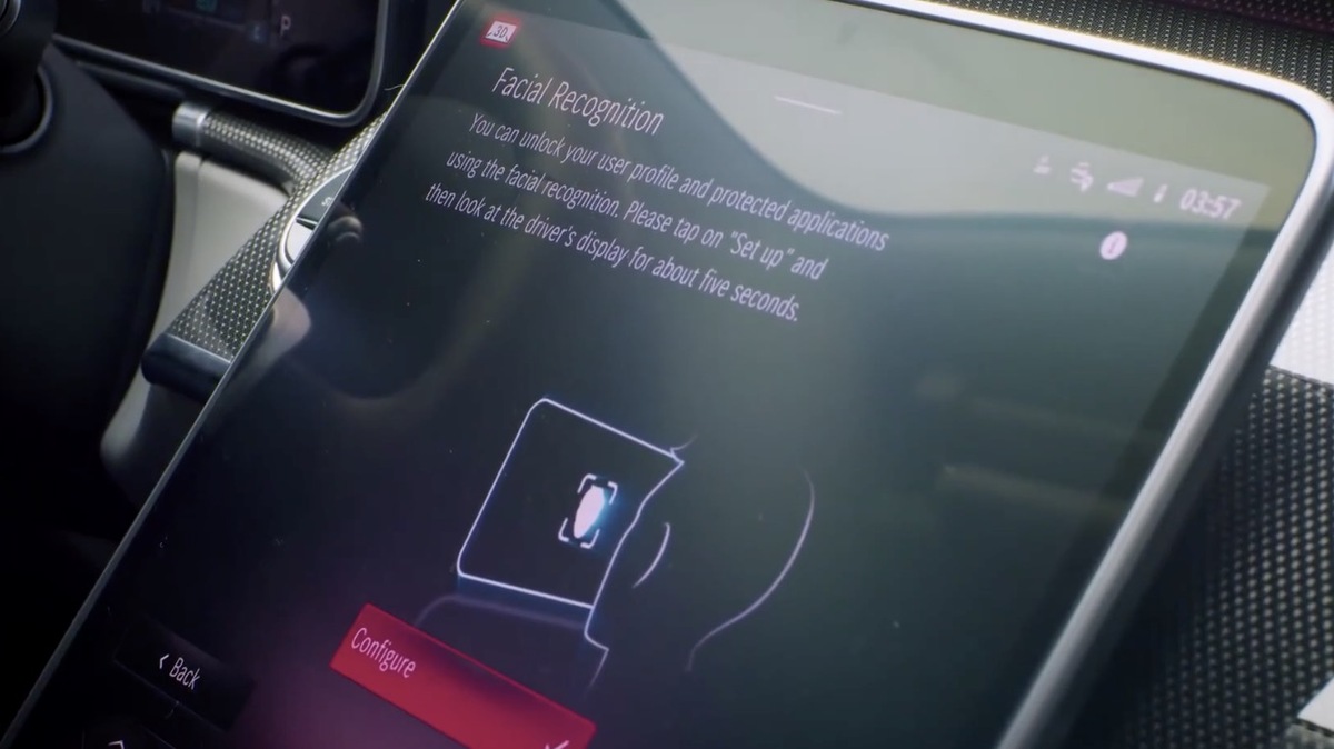 De la reconnaissance faciale et de l'IA dans le nouveau MBUX de Mercedes/Nvidia