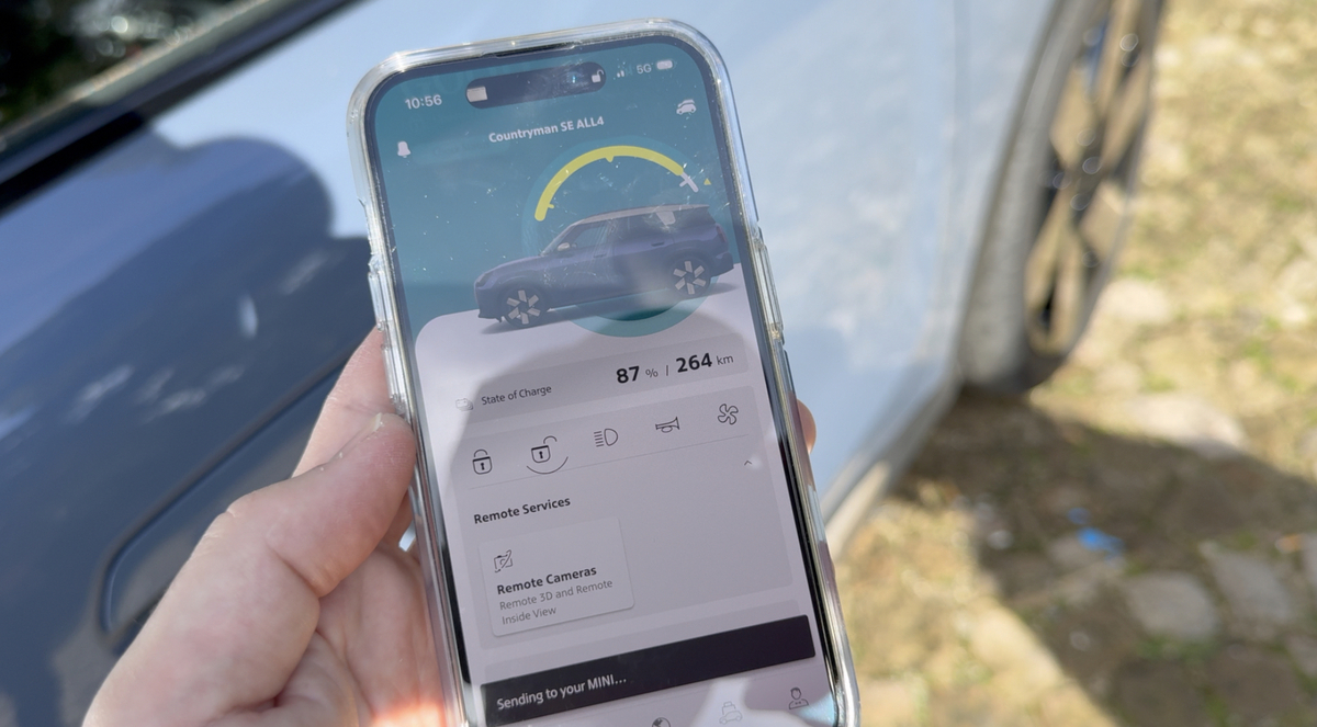 Essai Mini Countryman 2024 : électrique, CarKey, écran rond, conduite autonome... la révolution