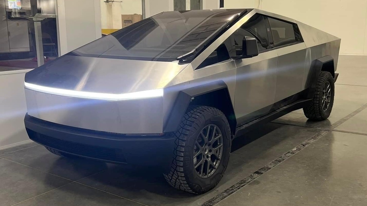 Tesla : le Cybertruck définitif (photo) et le Model Y allemand en vente ...