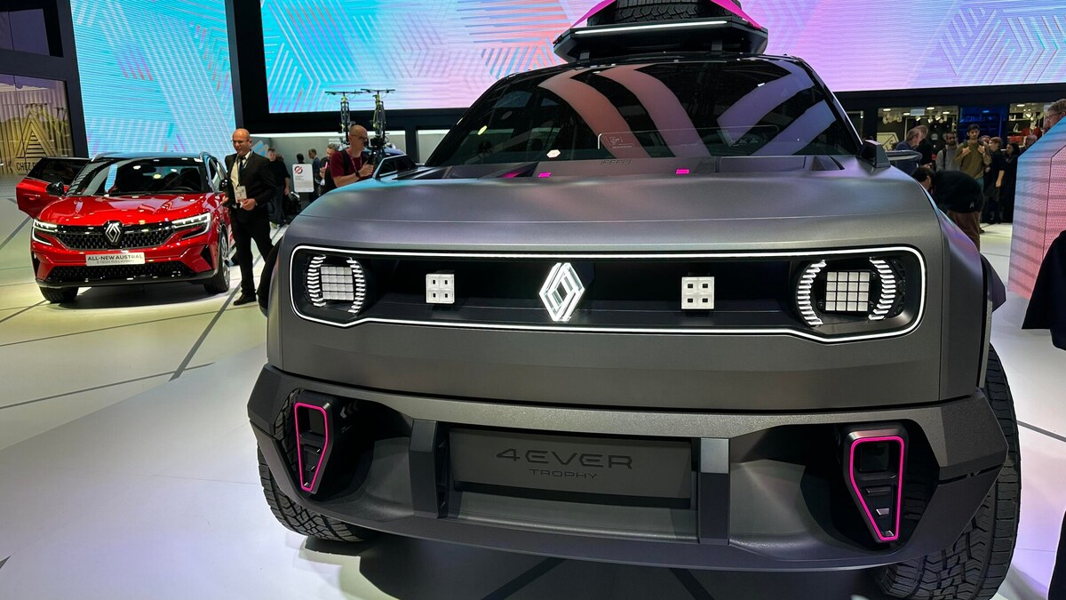 Découvrez la 4L 4Ever Trophy (et nos stories depuis le Mondial de l'Auto)