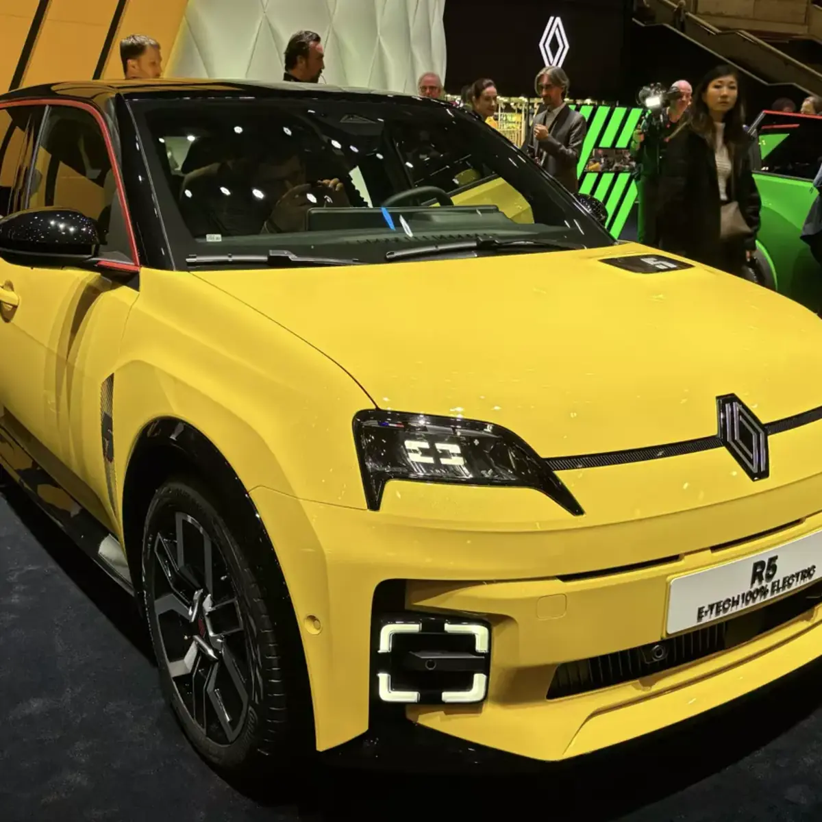 Renault dévoile enfin le prix de la R5 E-Tech ! Allez-vous craquer