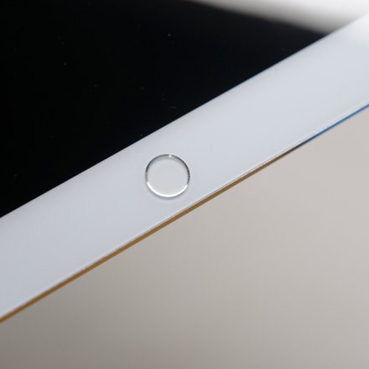 Un iPad Air 2 avec Touch ID se montre en photos et en vidéo