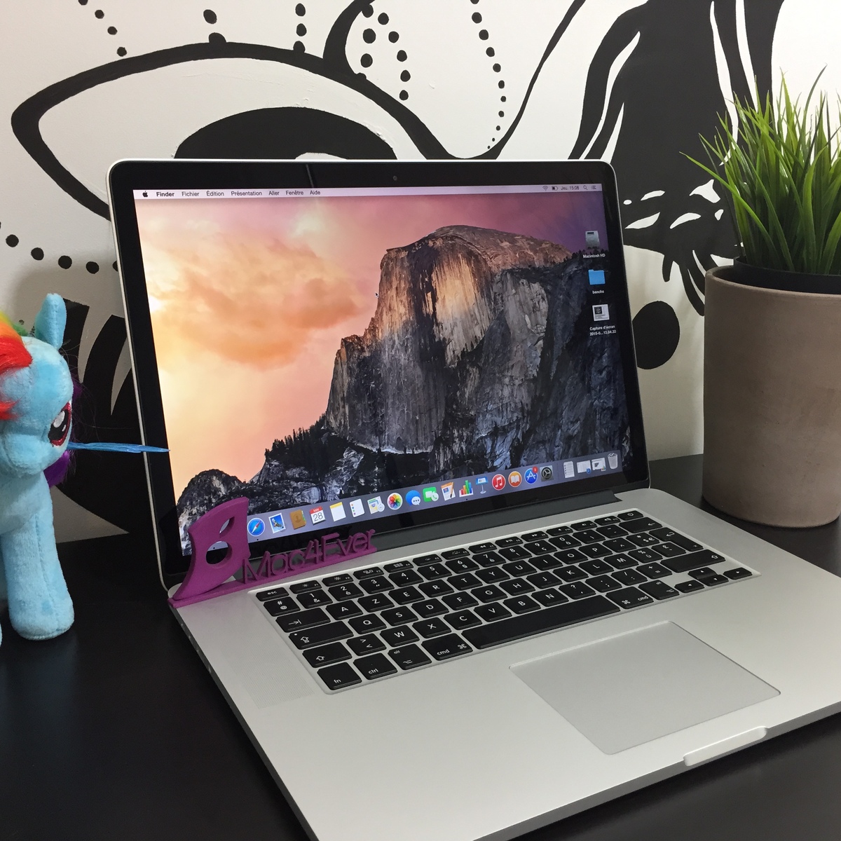 Intel dévoile des Xeon capables de fonctionner dans les MacBook Pro ...