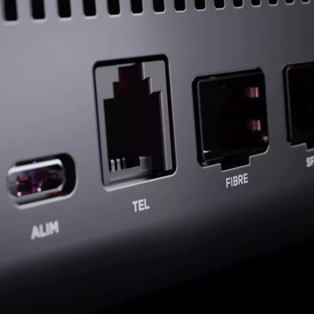 Freebox Ultra : profitez du 10GbE via l'adaptateur gratuit de Free (+solution Freebox Delta)