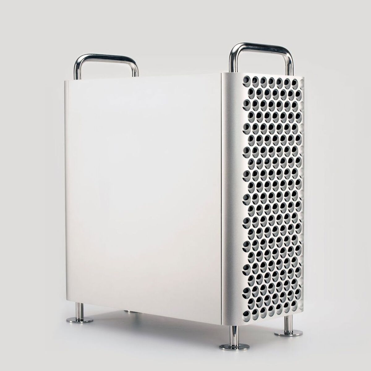 Le boitier du nouveau Mac Pro bientôt disponible pour PC (enfin, presque)