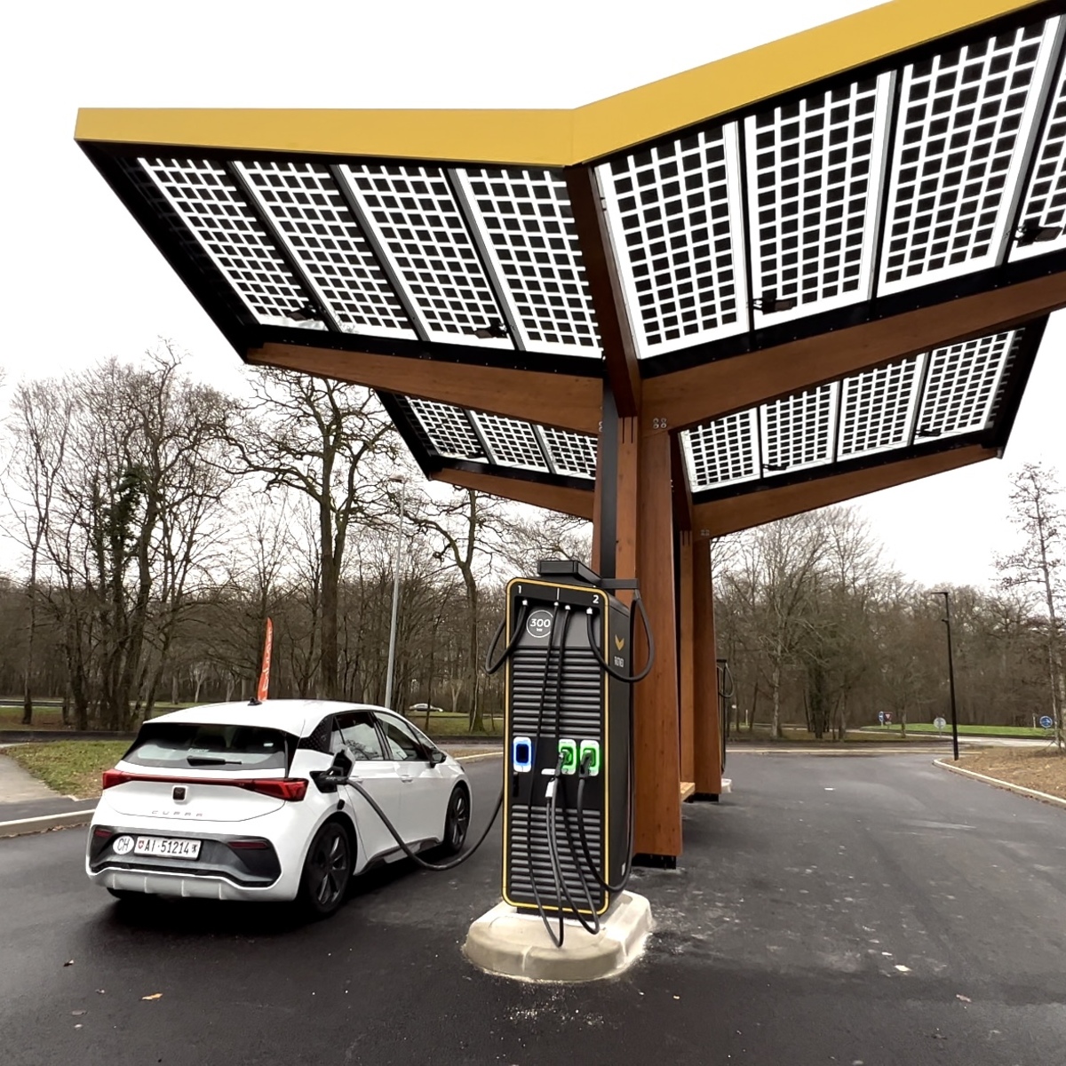VE : on a testé les stations Fastned en France