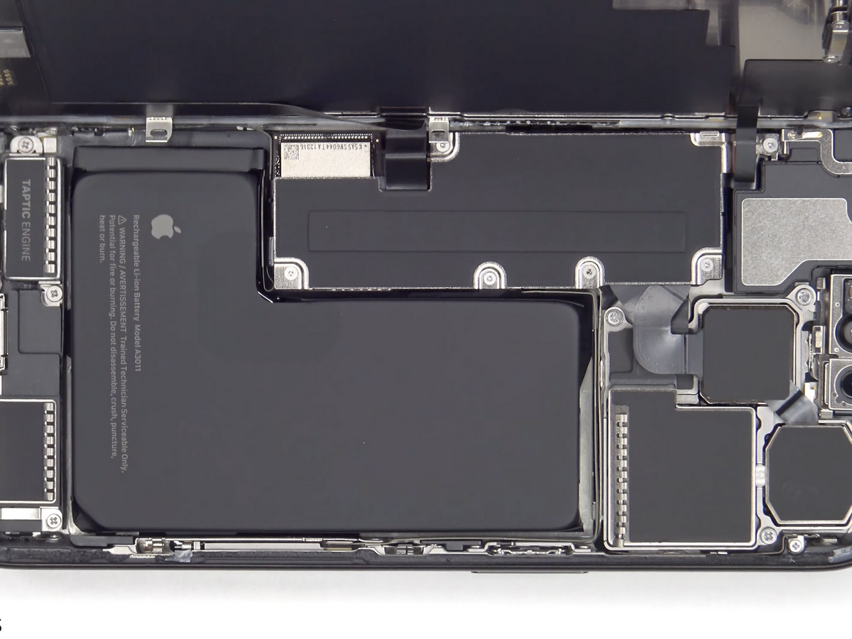 L'iPhone 15 Pro se fait démonter en vidéo