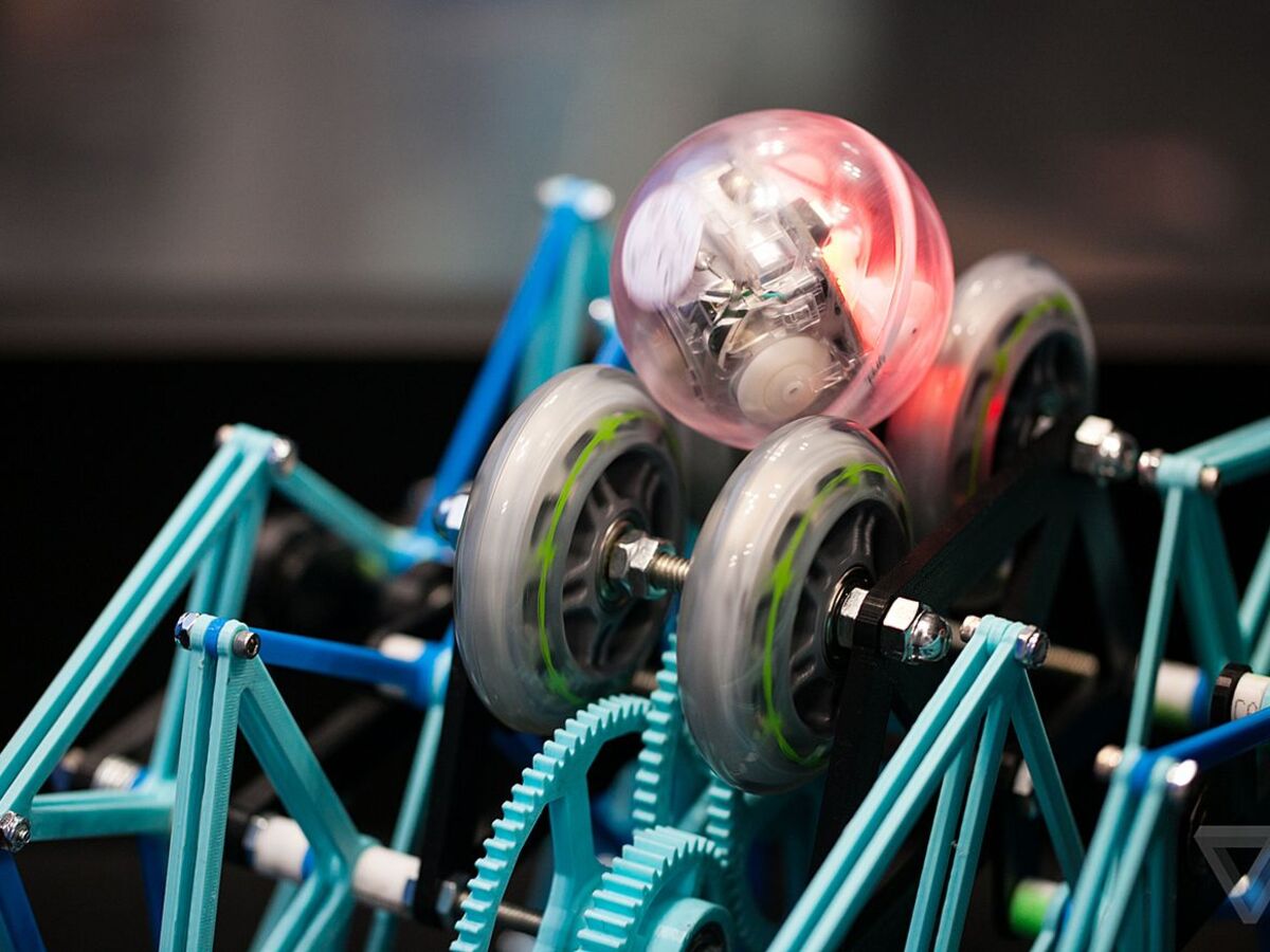 Sphero présente SPRK+, une nouvelle balle robot plus résistante