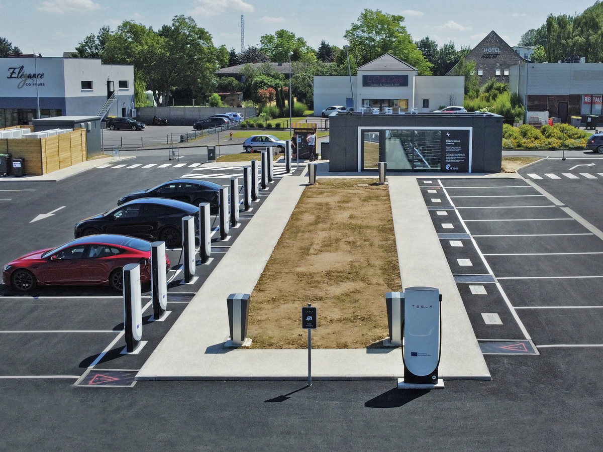 Voilà à quoi ressemble le premier "Tesla Lounge" de France