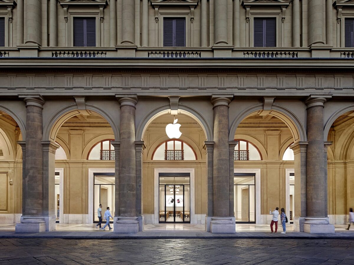 Résultats financiers ! L'iPhone sauve Apple face à une chute historique ...